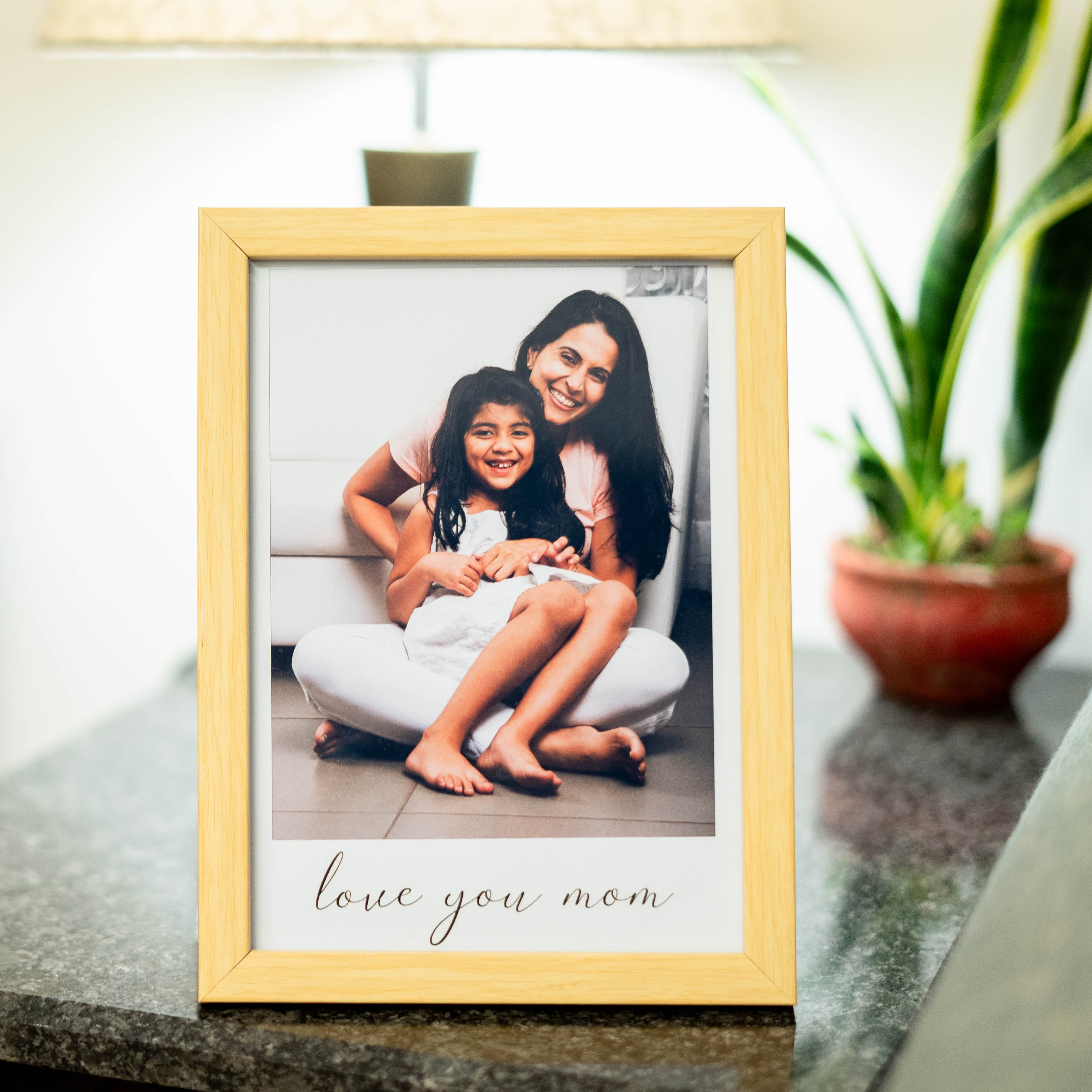 Personalized 'Mom' Photo Frame – The Zappy Box